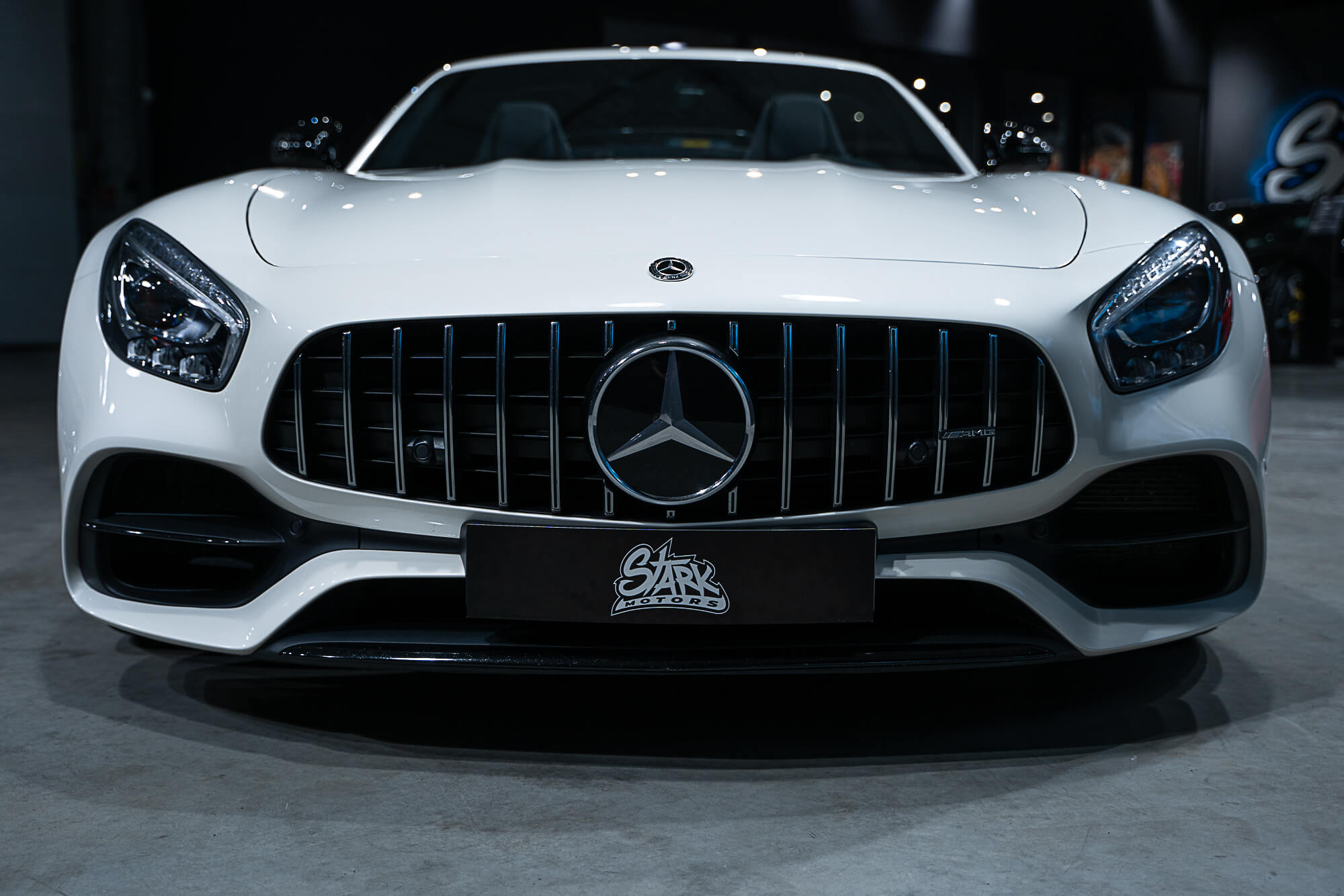 Stark Motors - MERCEDES-AMG GT ROADSTER 4.0 V8 AMG GT